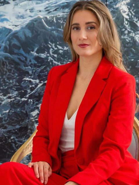 Biography - Carina Francioso